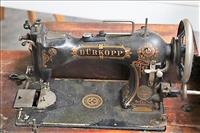 oude naaimachine DÜRKOPP met meubel | Appelboomonline.be